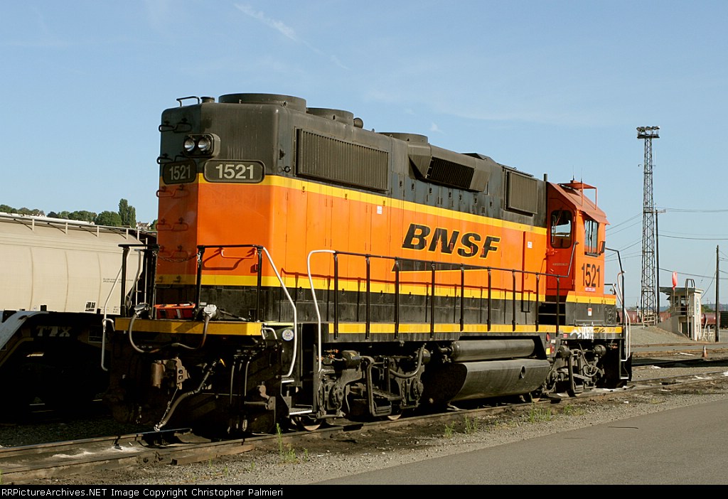 BNSF 1521